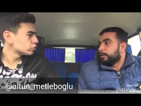 Qazetlerde oxuyuram