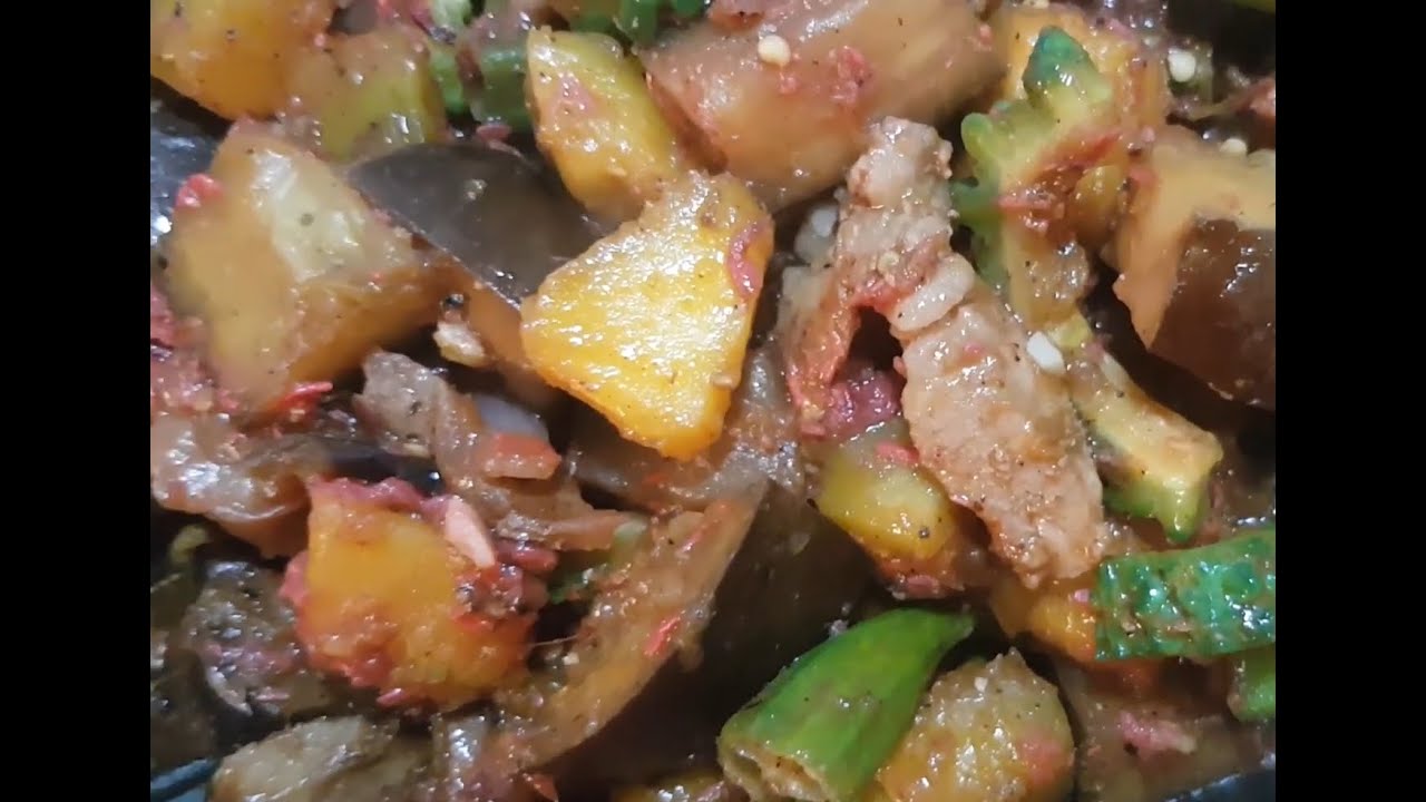 PAKBET OR PINAKBET (PORK / CHICKEN) - YouTube