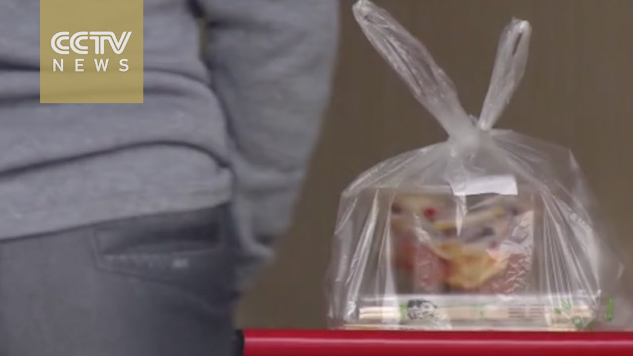 Chinese authorities scrutinize O2O food delivery platforms - YouTube