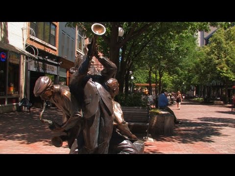 Life in Iowa City - YouTube