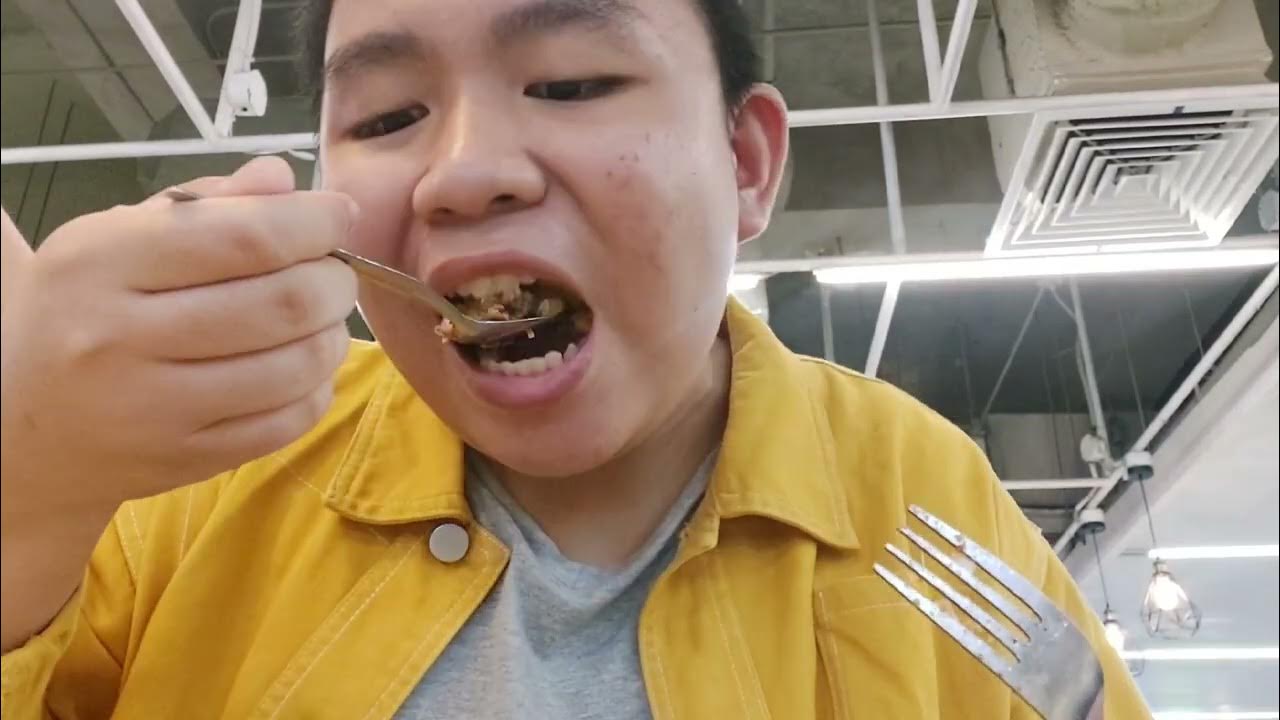 Eating at Mesa Steak Sizzlers - YouTube