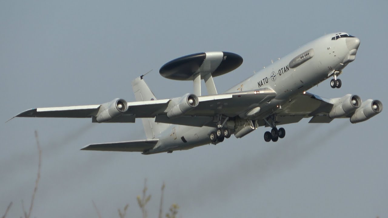NATO Boeing E-3A AWACS 2x Touch & Go Eindhoven Airport - YouTube