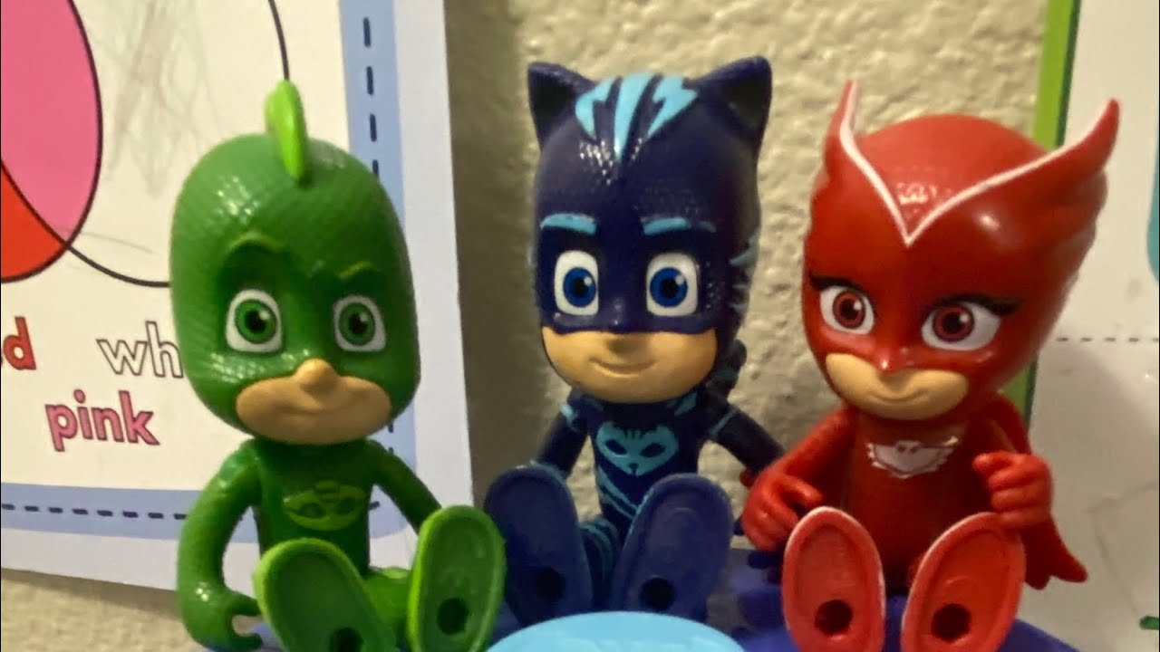Pj mask toys having fun - YouTube