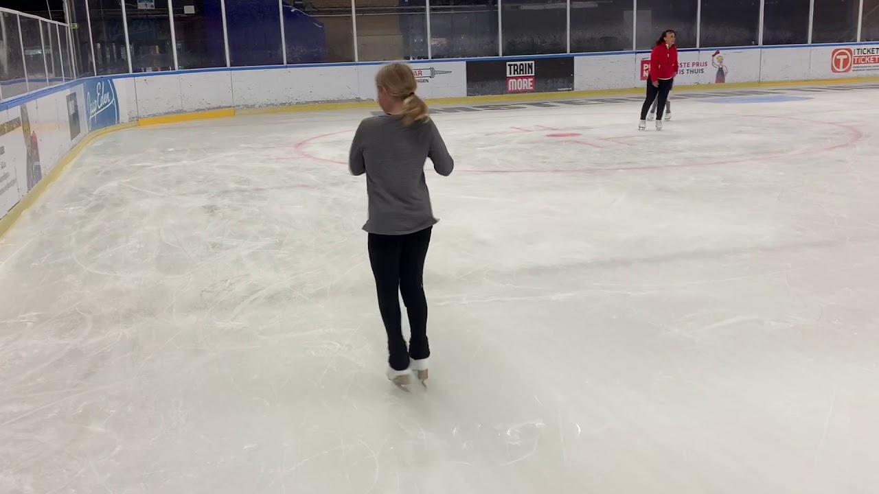 Learn to Skate USA: beginning two foot spin Basic 4 - YouTube