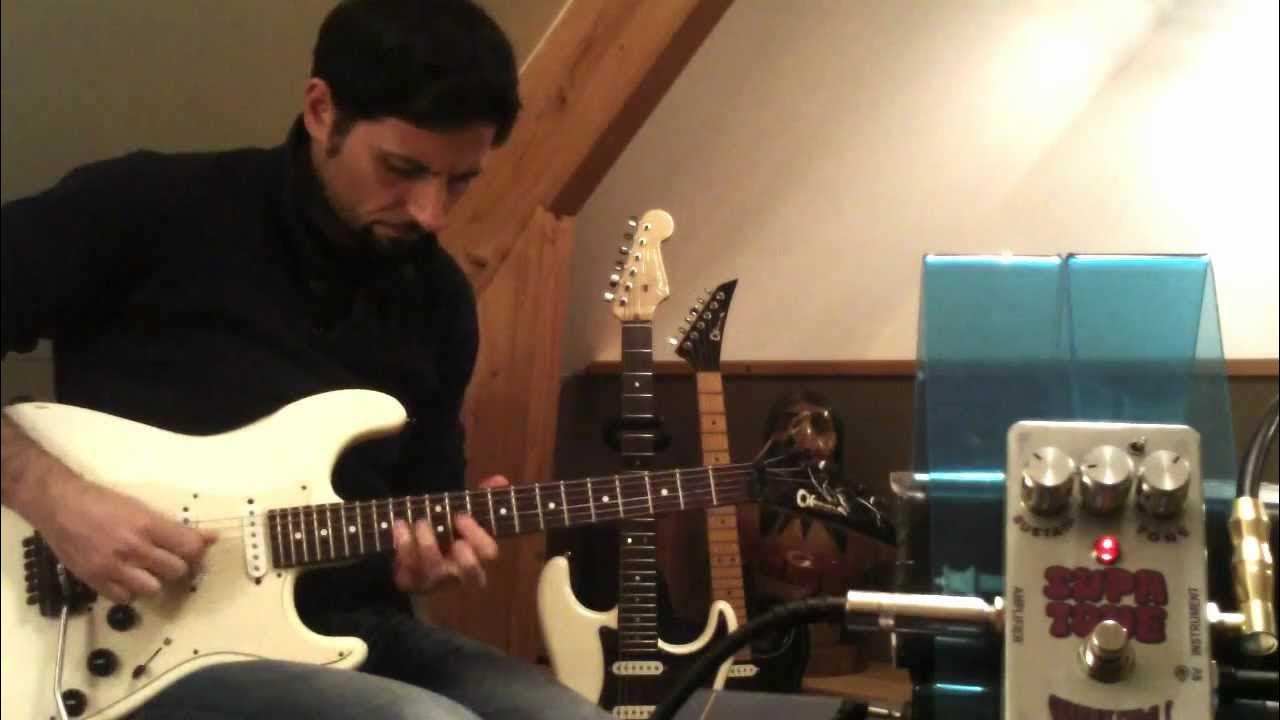 Guitar fuzz SKREDDY SUPA TONE - YouTube