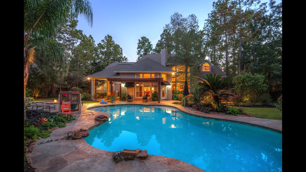 Video Tour of 19 Wooded Brook Dr, The Woodlands, TX 77382 - YouTube