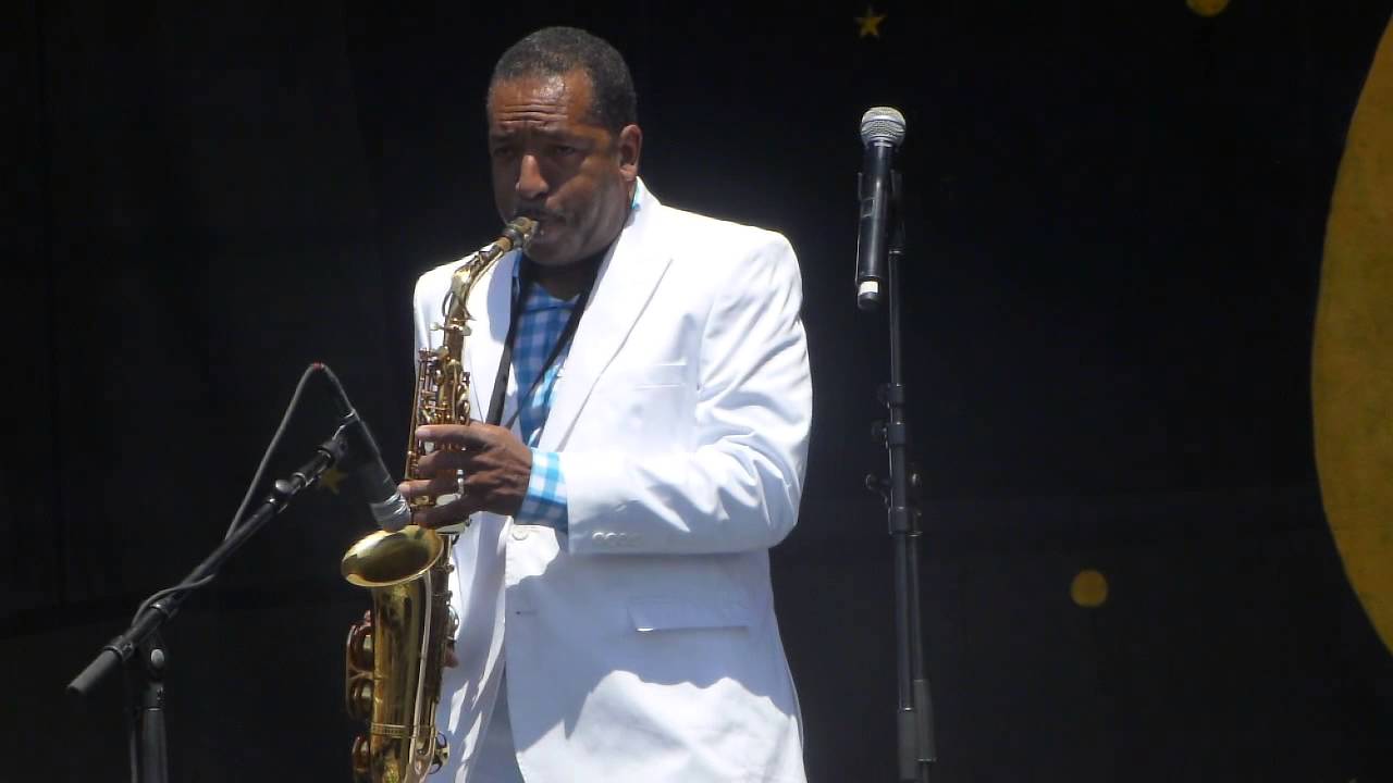 Donald Harrison at New Orleans Jazz Fest 2015 05-01-2015 JAMMIN ON SAX ...