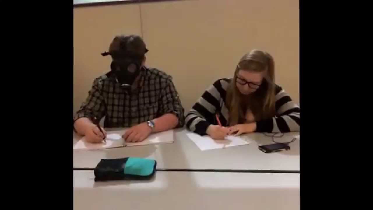 When you have to sit next to a smelly person in class... - YouTube