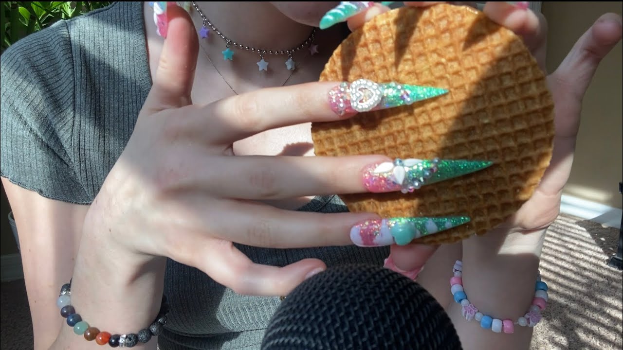 ASMR Tingly Textured Scratching & Tapping + Camera Tapping, Nail ...