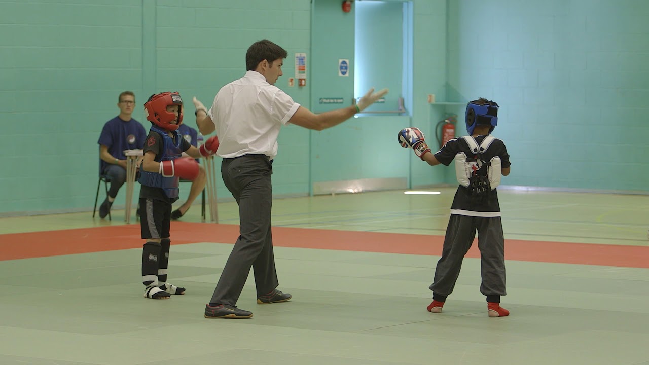 Tyler Henry v Ti Fang Deng - YouTube