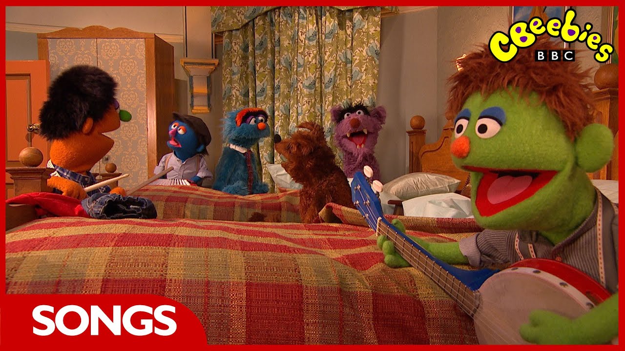 CBeebies: The Furchester Hotel - Lullaby Song - YouTube