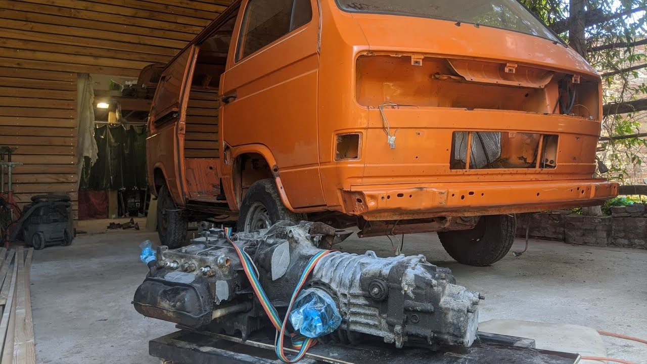 Volkswagen T3 Camper Van -- Part 2: Engine removal - YouTube