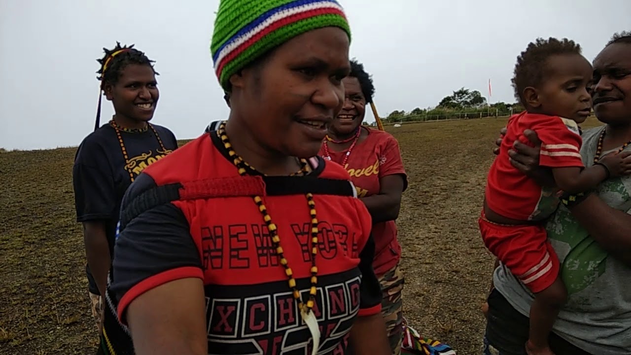 Bandara Perintis Mulu-Tsinga, distrik Tembaga Pura-Mimika-Papua - YouTube