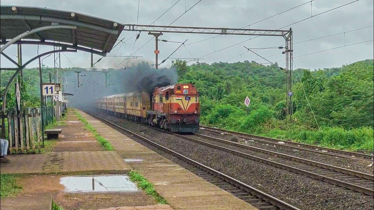 Vilavade Railway Station 16338 OKHA Express ERS OKHA Konkan Railway ...