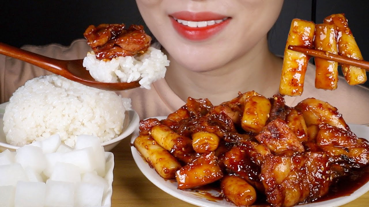 ASMR Smoky and Saucy Korean Fried Chicken with Rice | Gcova Chicken ...