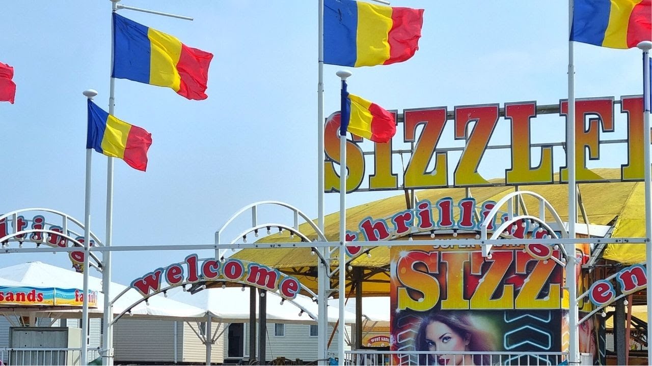 West Sands Fun Fair Selsey 2022 - YouTube