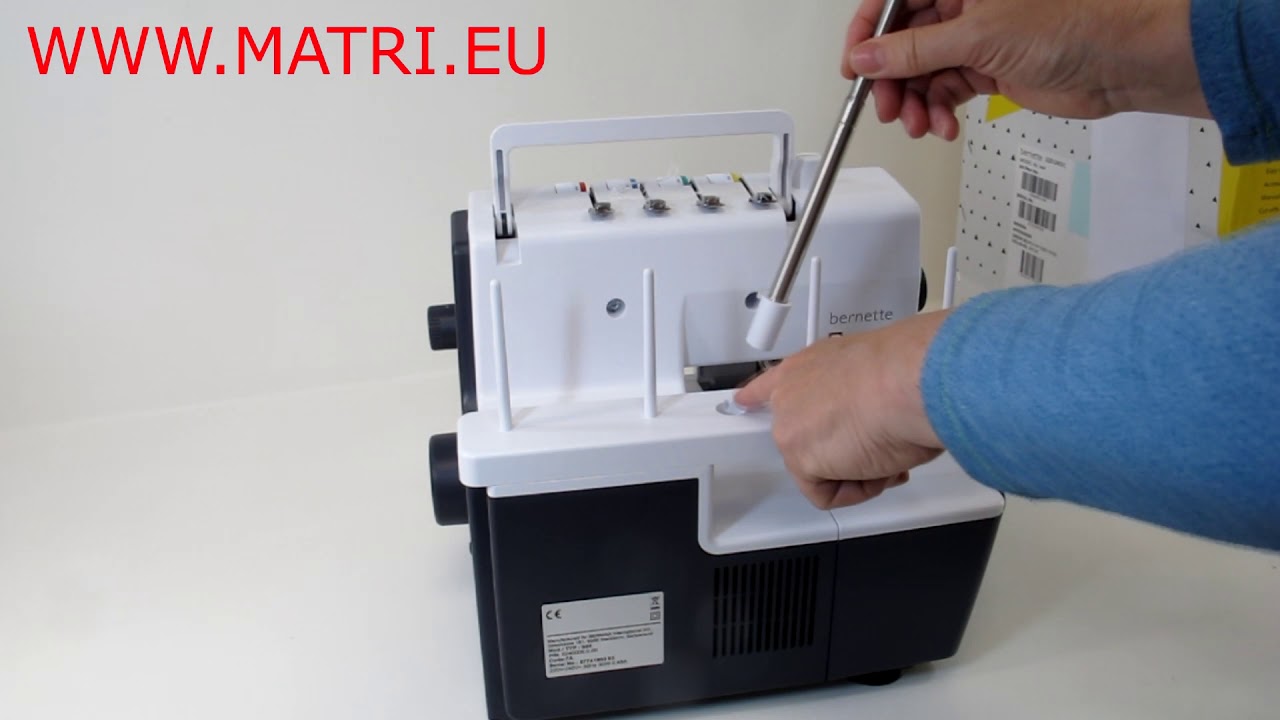 Bernette B44 bernina Overlock what's in the box - YouTube
