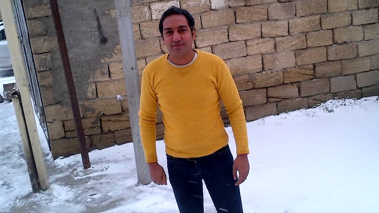 Kashif Jutt Sialkot Snow falling In Azerbaijan( Barf Bari) - YouTube