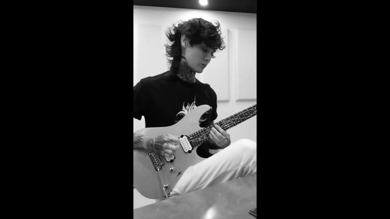 Tim Henson - "ABC Riff" [Looped] - YouTube