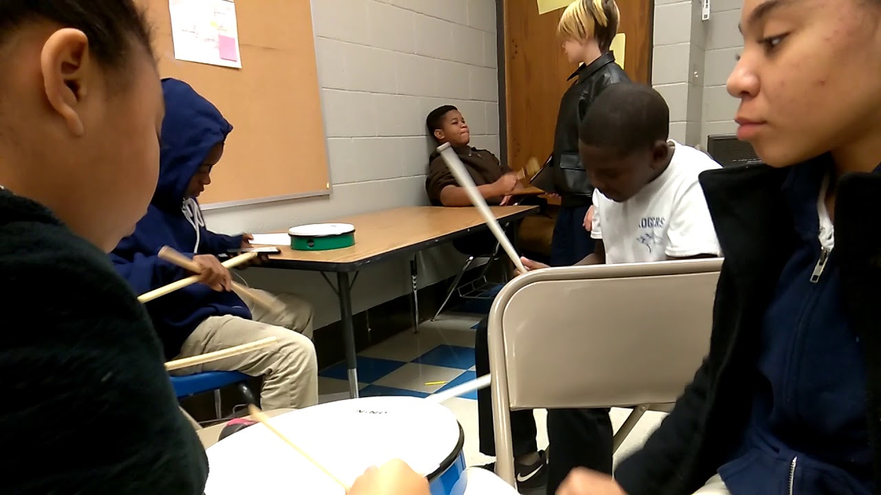 Cool kids making beats - YouTube