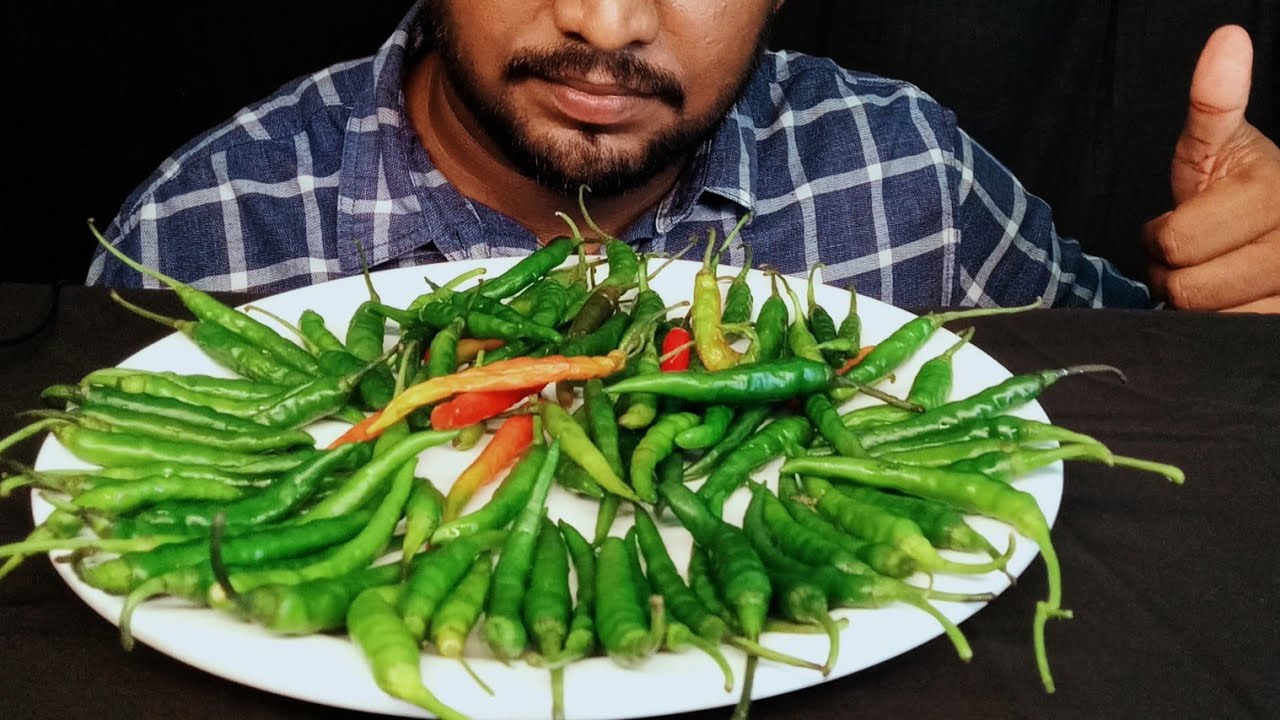 🌶GREEN CHILLIES EATING | VERY SPICY GREEN🌶 CHILLI EATING CHALLENGE ...