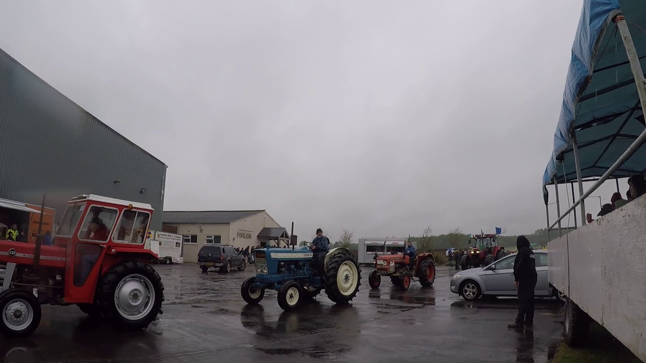 Welsh Irish Tractor run Haverfordwest - YouTube