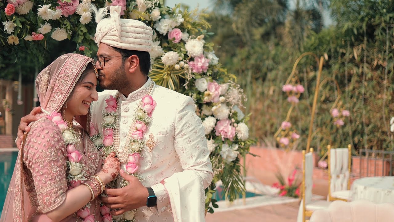 SAGUNA & VIVEK | Golf Club Noida | Kya Jawab Du Hale Pyar Ka Song ...