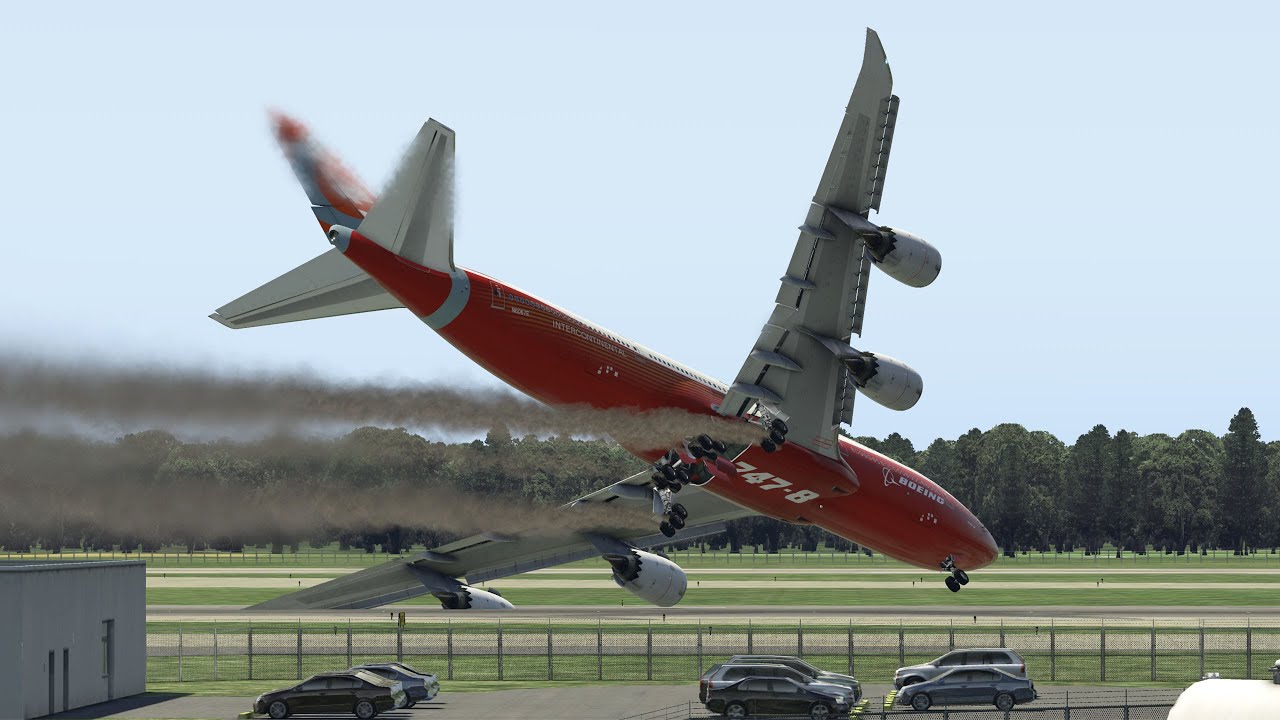 Boeing 747 Suddenly Crashed Right After Smooth Landing - YouTube