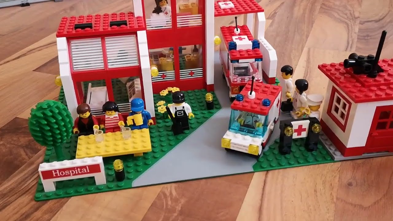 Lego town/ city: Lego 6380 Emergency Treatment Center (St. Mary's ...