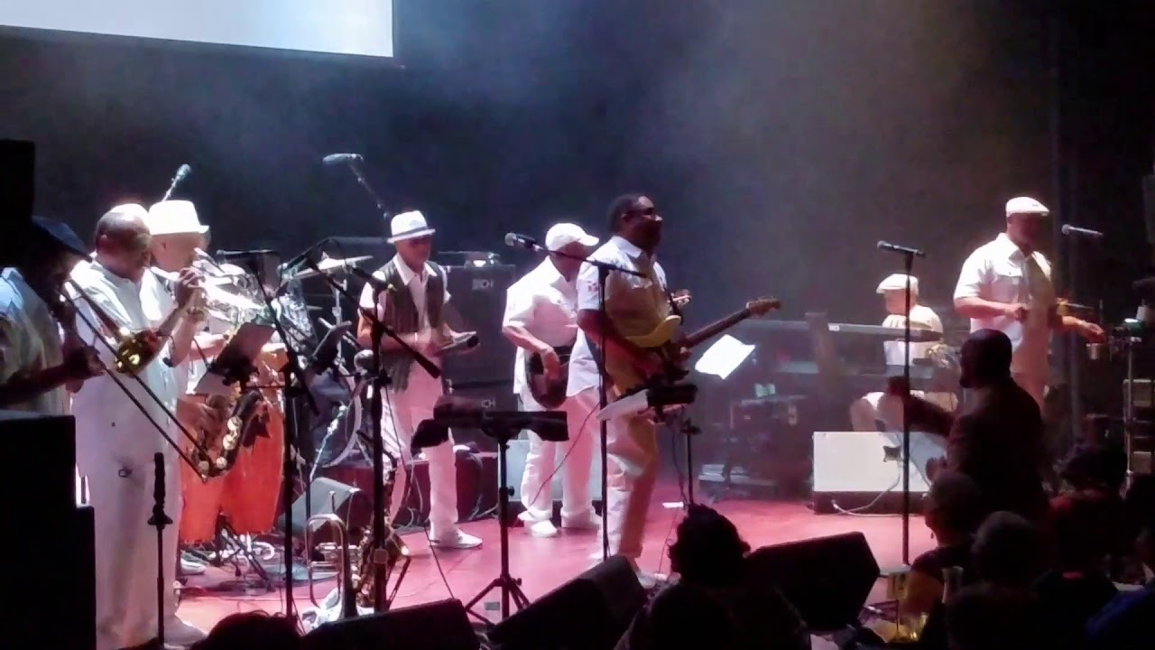 Feelin' the Funk Band - (mini clip) feat. Alan Scott (guitar) - YouTube