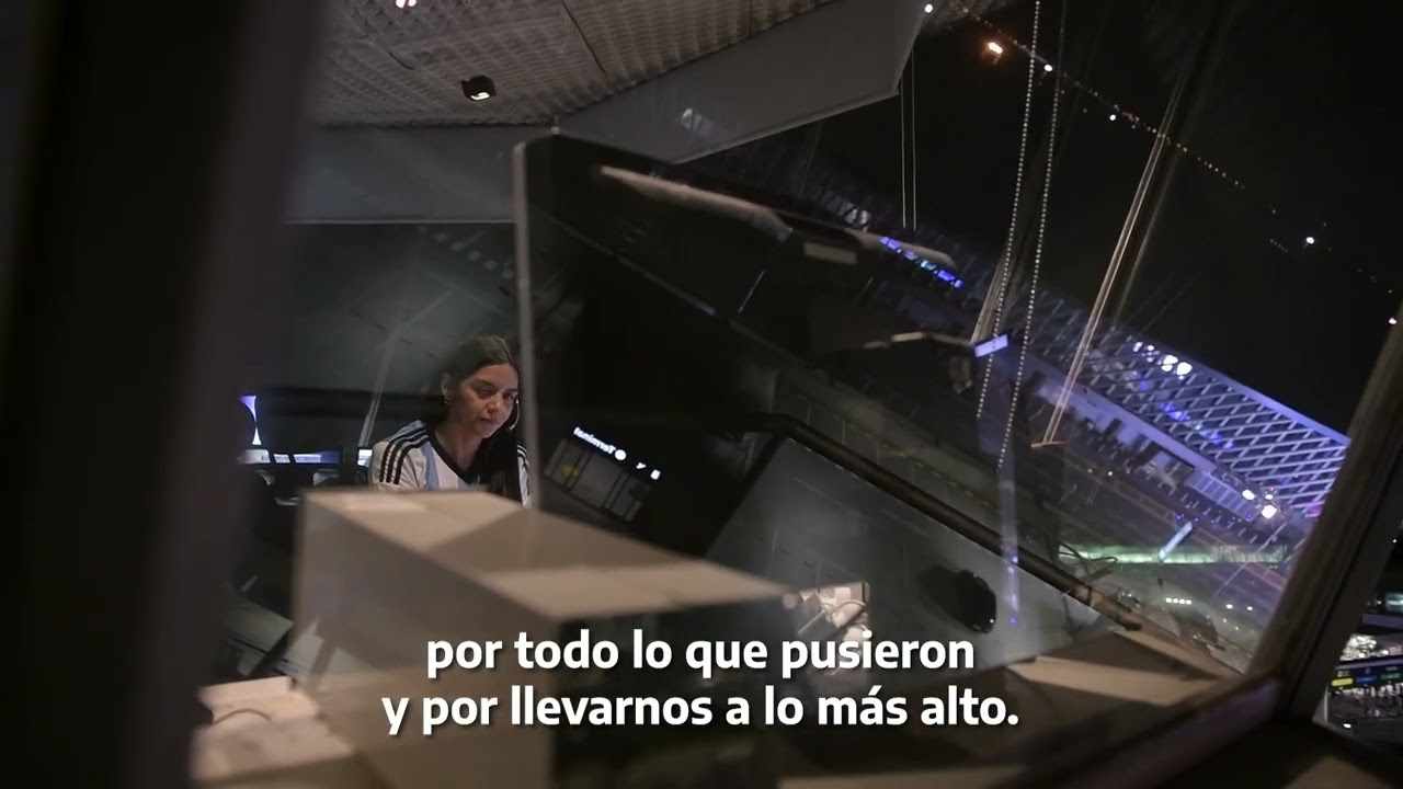 Arribo de la Selección Argentina a Ezeiza - YouTube