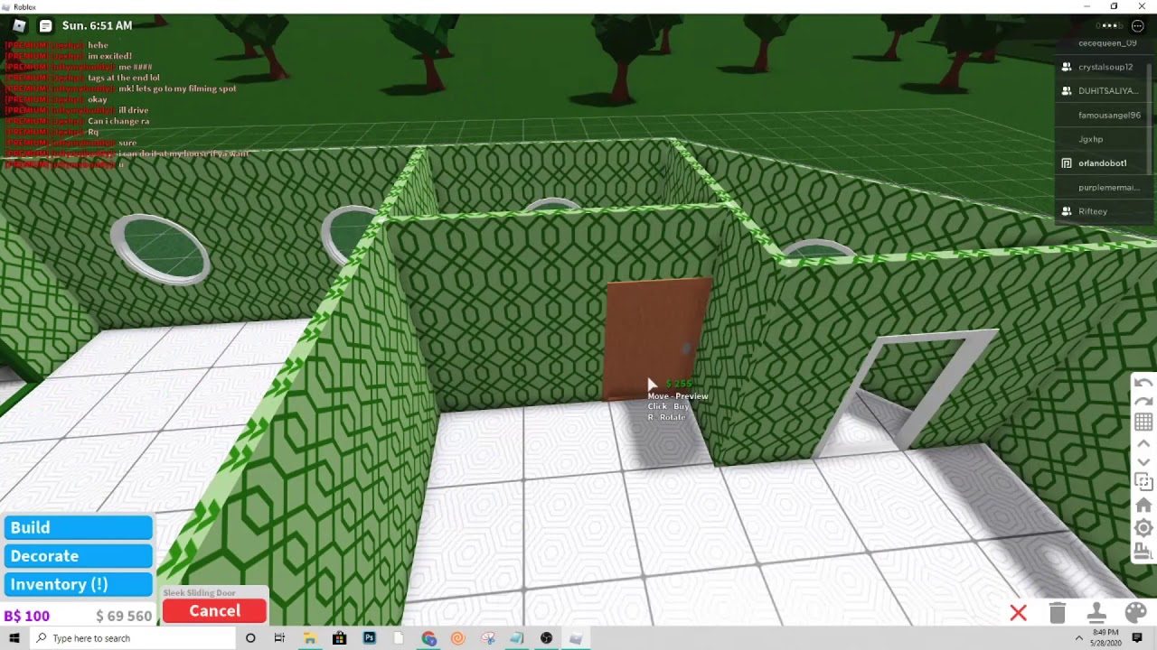WE BUILT A UFO!!!(Bloxburg) - YouTube