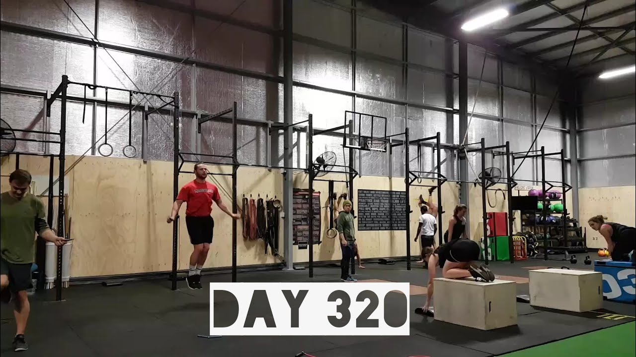 FULL CROSSFIT WOD | MAKING GAINS DAY 320 - YouTube