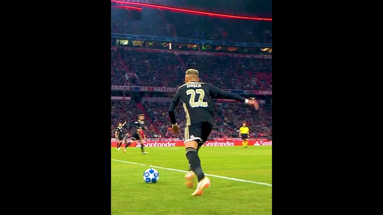 Ziyech Skills 💫 - YouTube