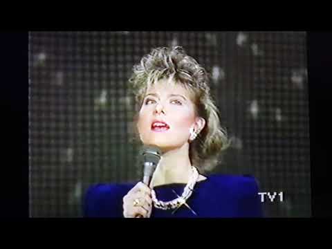 Ayşegül Durukan - Her Güzeli Leylâ Sanıp Sevdâlara Daldı Gönül