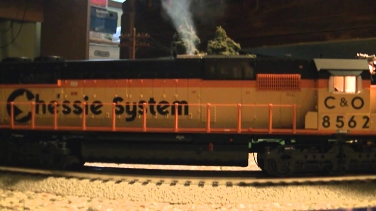 MTH Chessie System EMD SD50 Engine Pulling Coal Train - YouTube
