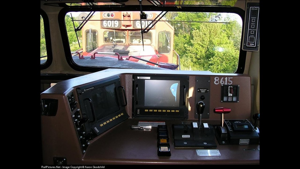 How to (sort of) fix the AC44 cab in Trainz 12 - YouTube