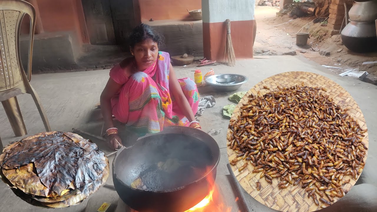 Winged Termites cooking cake tribe people at village ||Winged termites ...