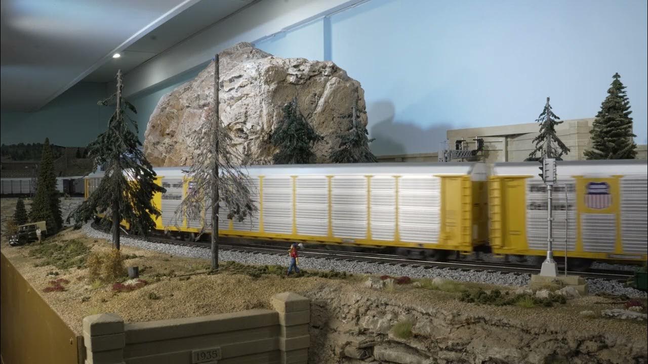 DK's O Gauge Trains - BNSF Merger Series_Clip 6 (2023) - Hauling a string of Auto Racks - YouTube