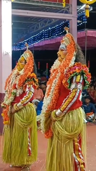 Panjiri and haiguli kola #tulunad #daiva #dance - YouTube