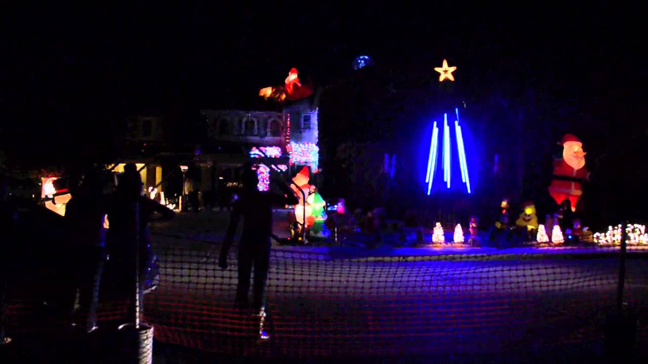 I'm Sexy and I Know It....Christmas Light Show on Loop of Lights Queen ...