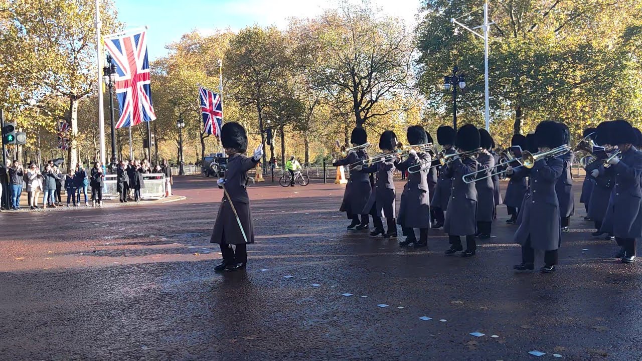 Band of the Scots Guards - YouTube