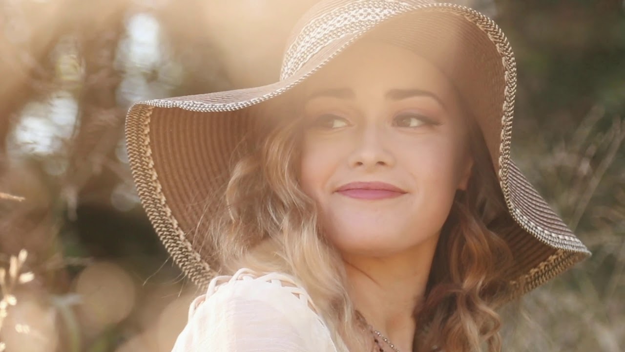 Kristah: Senior Shoot - YouTube