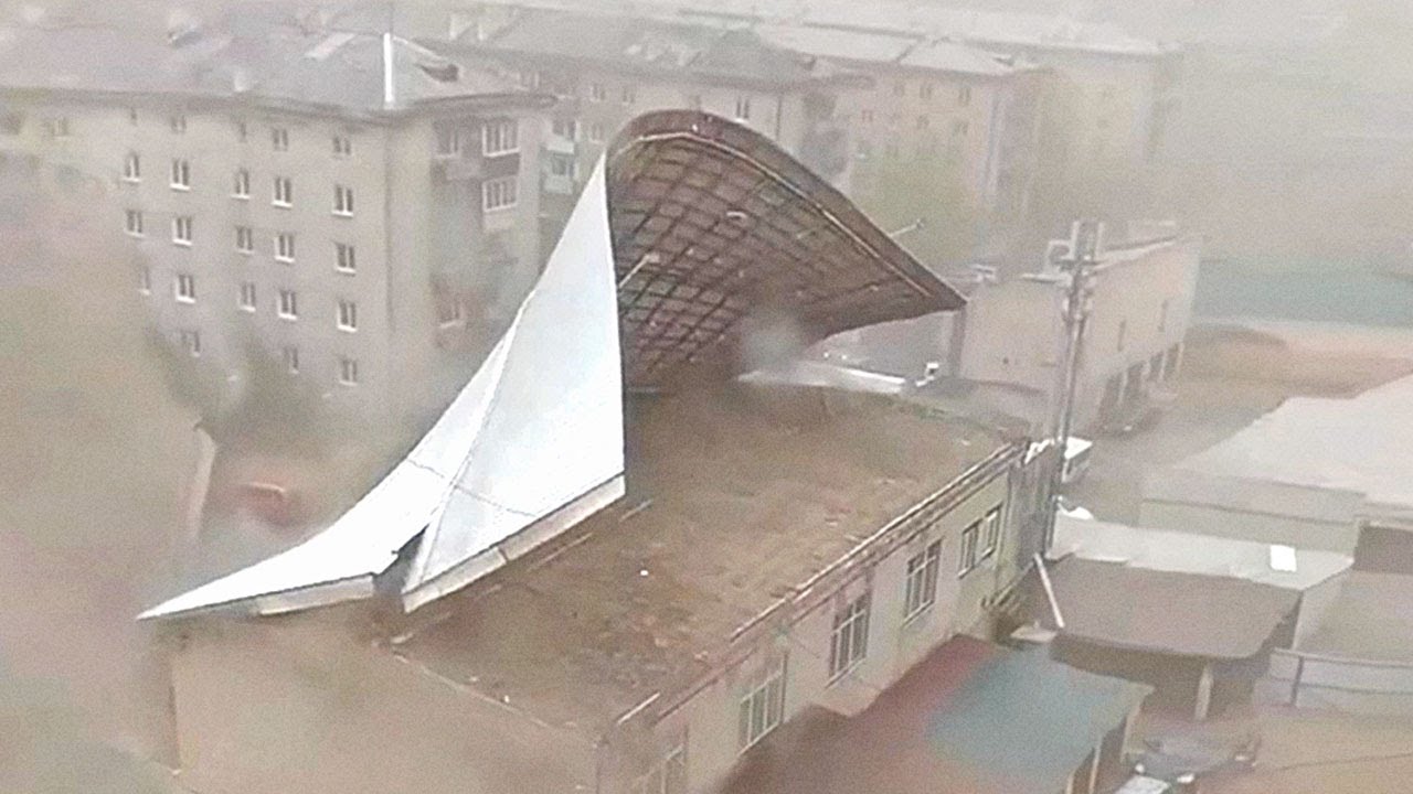 5 Incredible STORM Moments Caught On Camera - YouTube