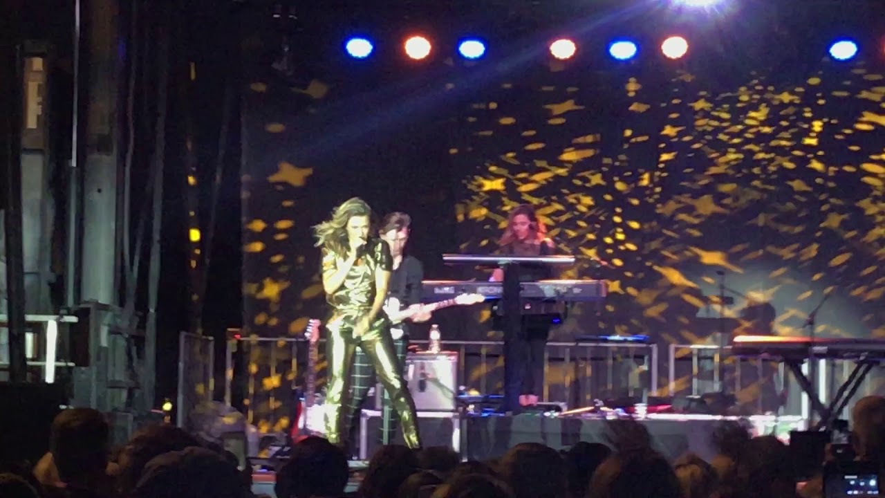 dōTERRA Street Party - Rachel Platten - Shivers (New Song) - YouTube