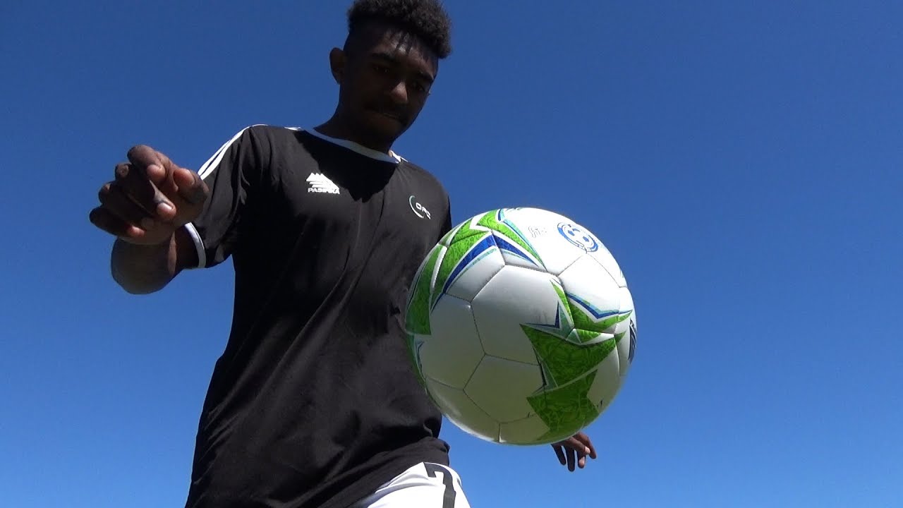 Simongi improving in leaps and bounds - YouTube