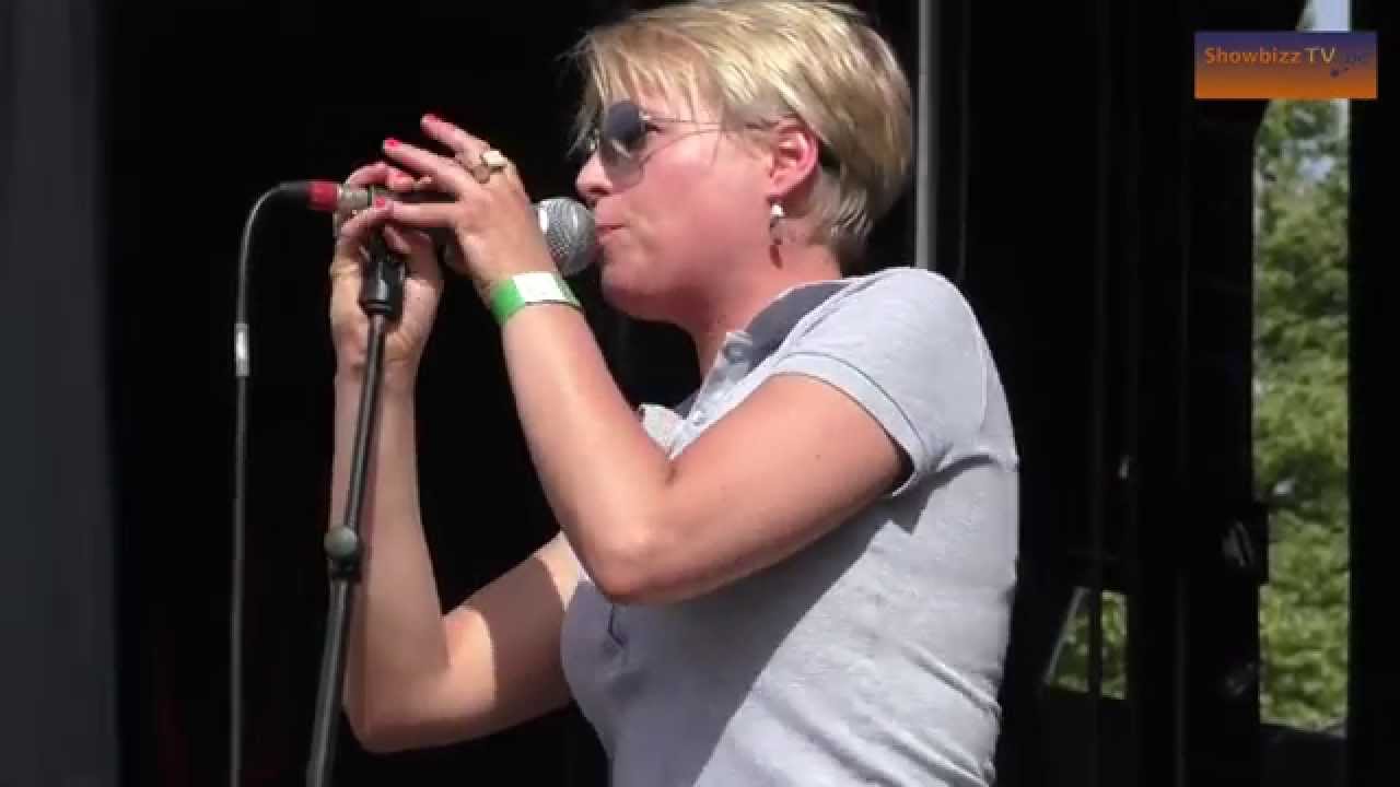 Catherine Kools - YouTube