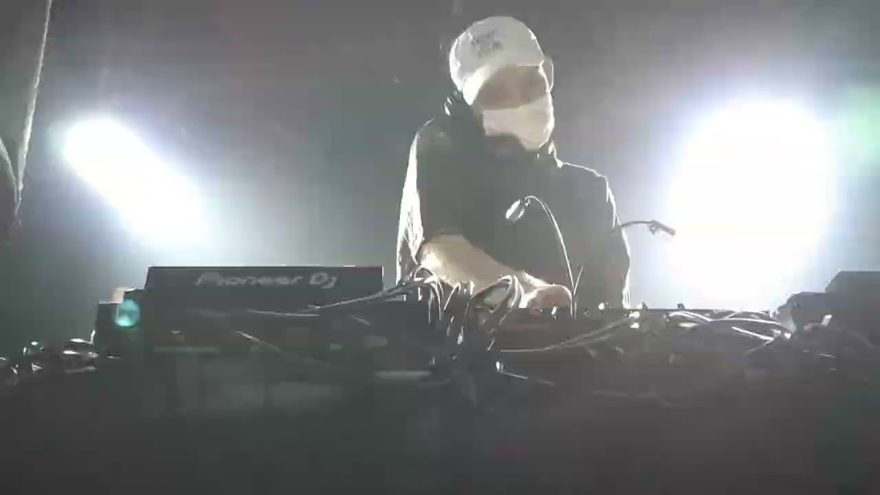 Hudson Mohawke / Squarepusher Japan tour 25 Oct 2022 at Umeda Club ...