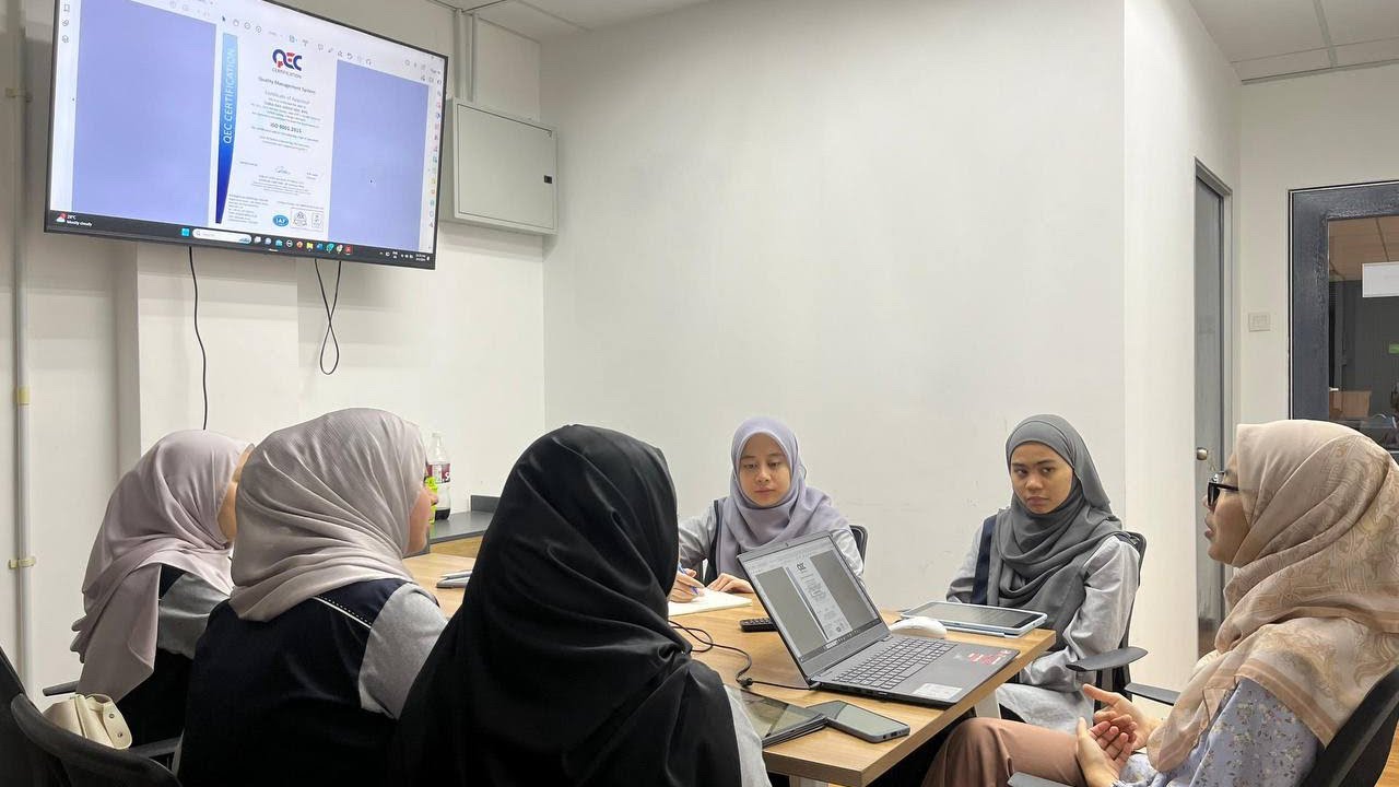 Case Study SFG4143 Foundation of Quality Management and Commercialization - YouTube