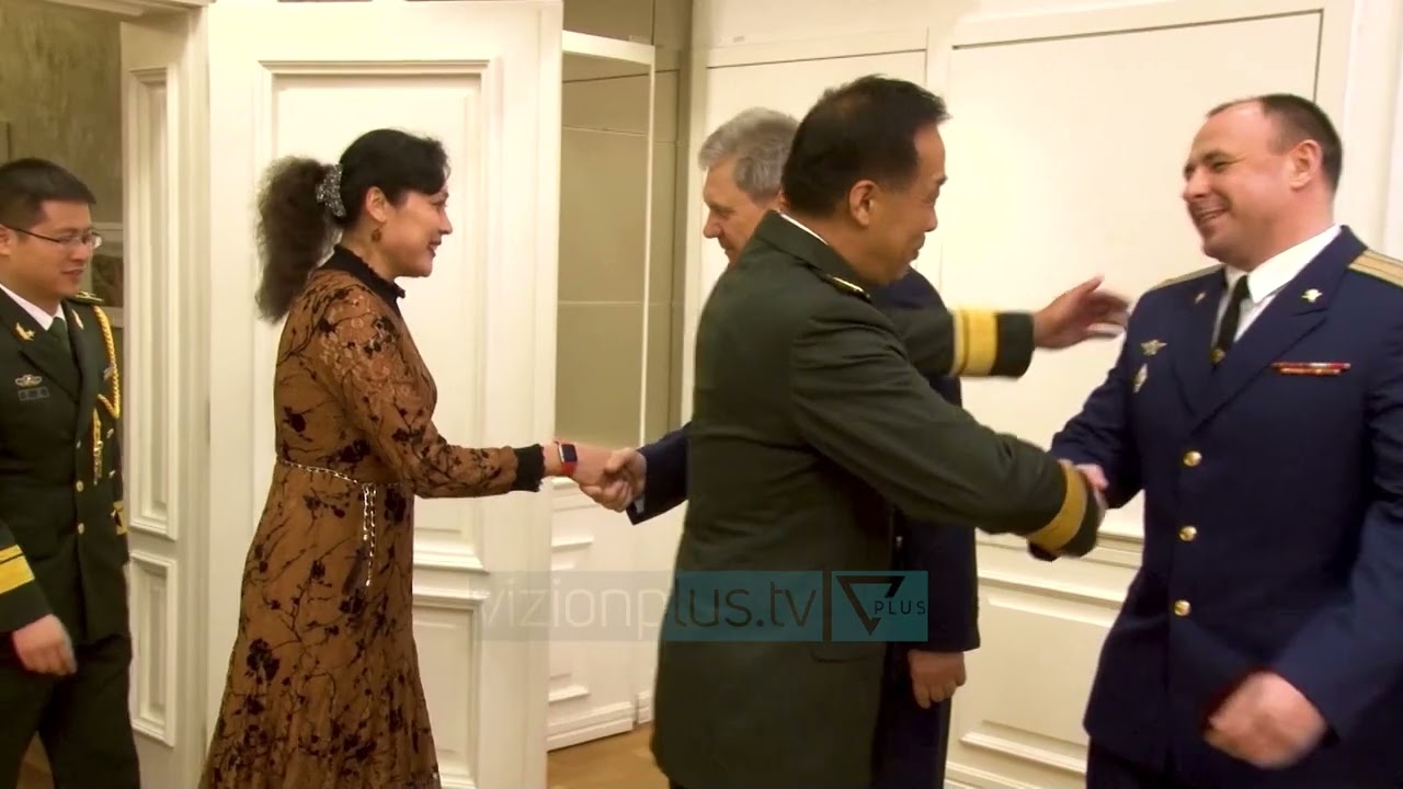 Naten e mire dhe pac fat - Moska kerkon kaos ne Tirane - Vizion Plus ...